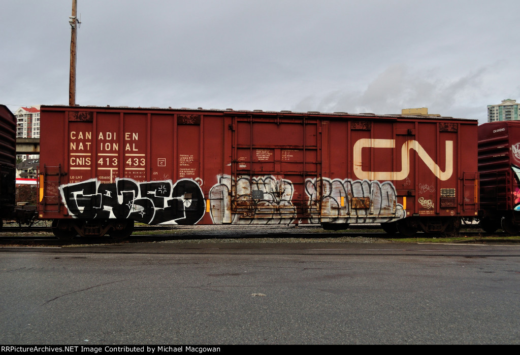 CNIS 413433 50-6 ft Single Door Boxcar (side B)